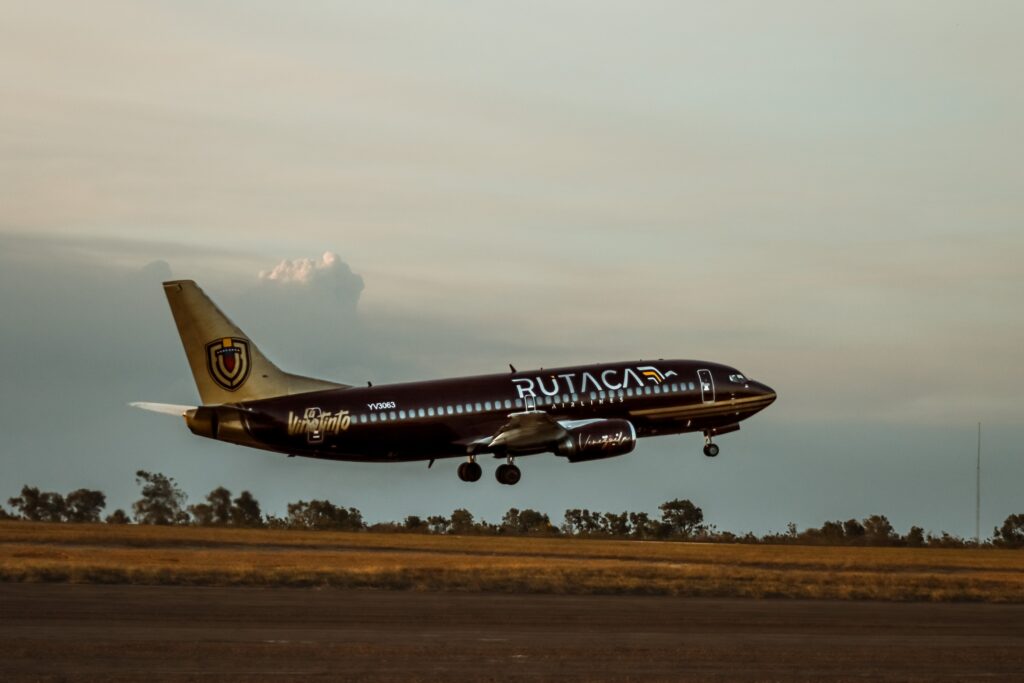 Rutaca hace historia por todo lo alto con el avión oficial de la Vinotinto